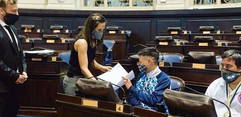 Otro logro para Alexis Chávez: Fue distinguido como Personalidad ...