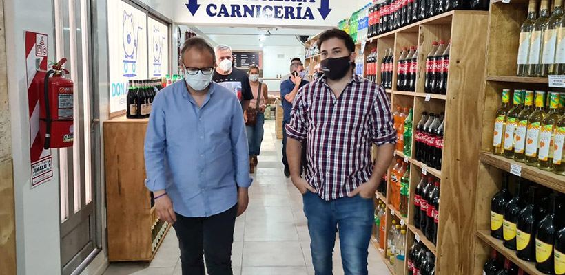 Brancatelli abrió un supermercado y recibió a Valenzuela