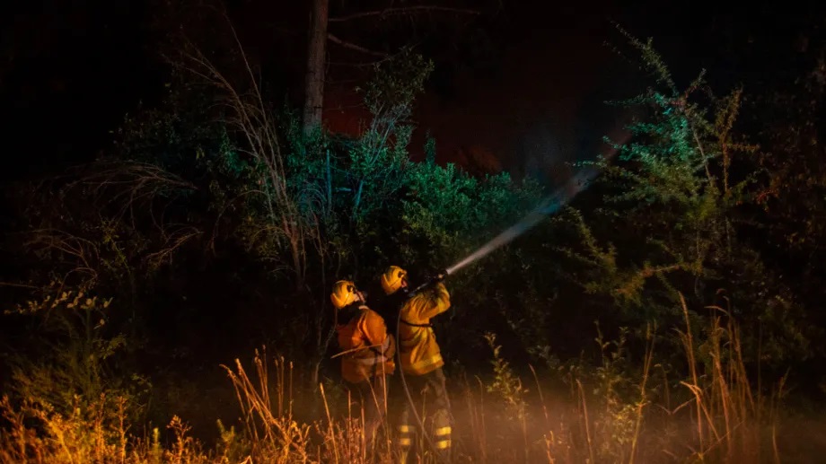La emotiva despedida al hombre que murió en los incendios en El Bolsón ...